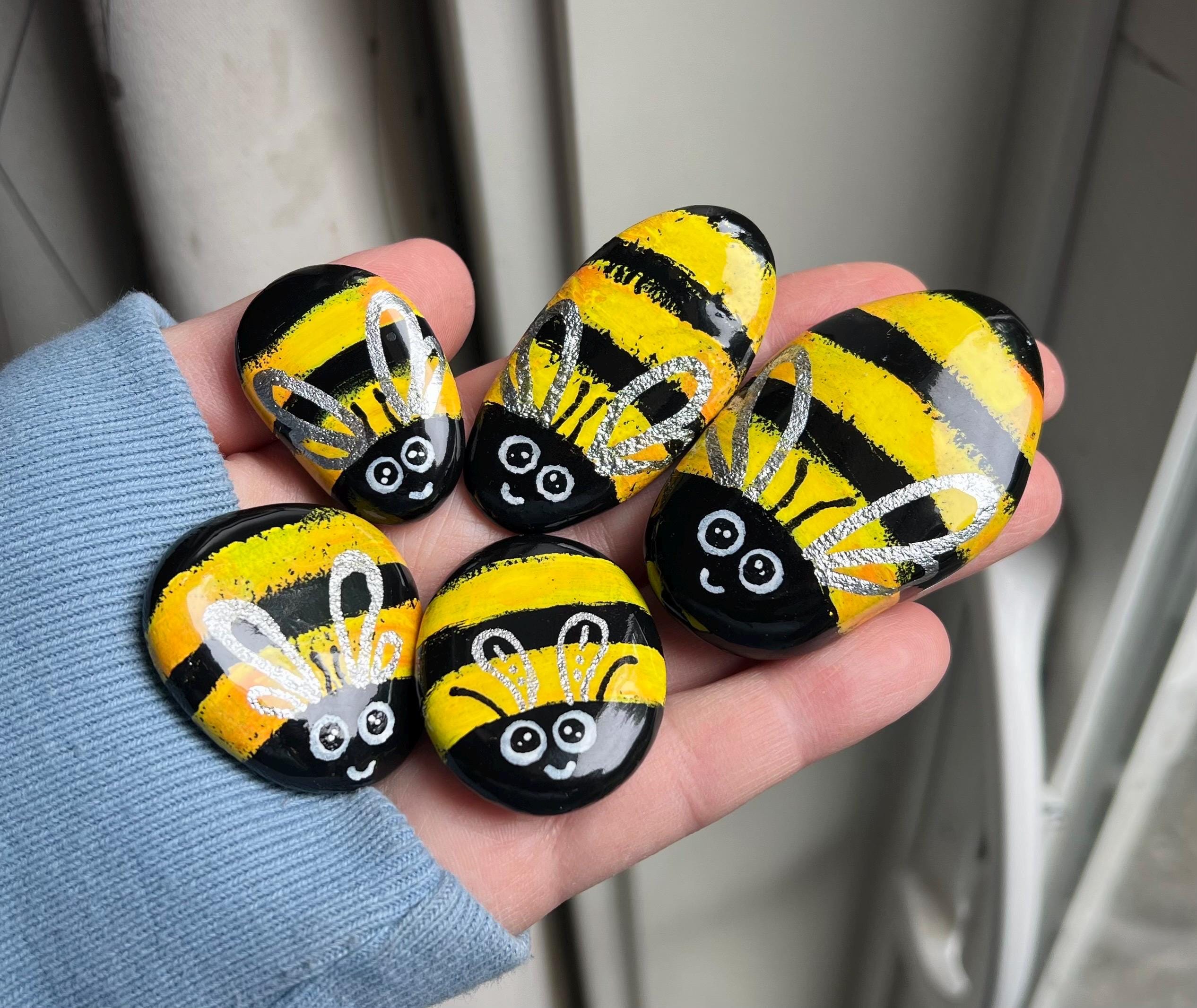 Bee Painted Rocks, Resin Coated Bumble Bee Garden Decor, Set of 5 - Etsy