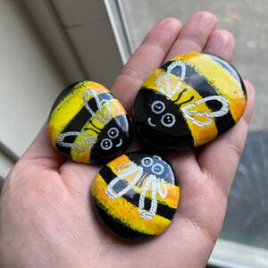 Bee Painted Rocks, Set of 3 Bee Rocks, Resin Coated, Bee Gift, Bee Art ...