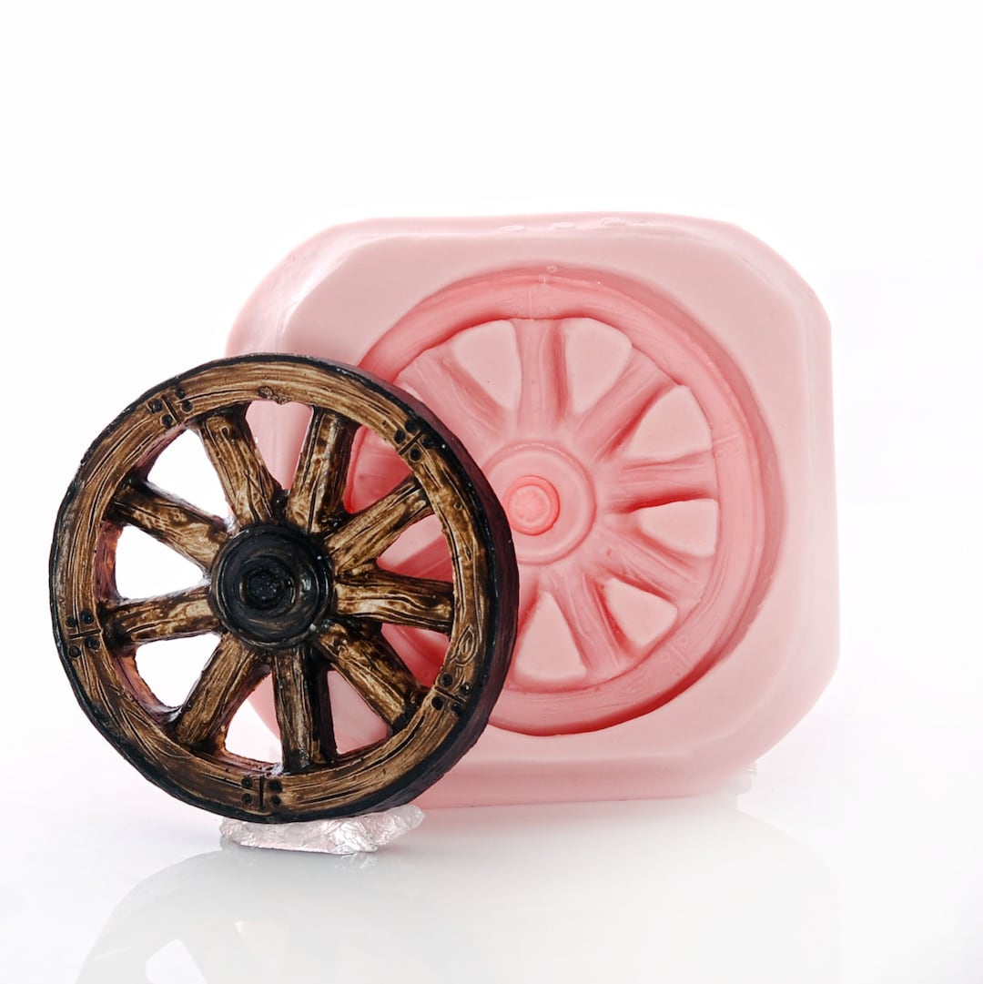 Silicone Wagon Wheel Mold Flexible Food Safe Western Wagon Wheel Mould ...