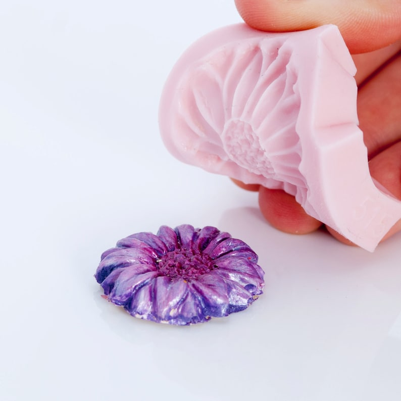 Daisy Flower Silicone Mold to Make (32mm) Cabochons for Jewelry, Crafts ...