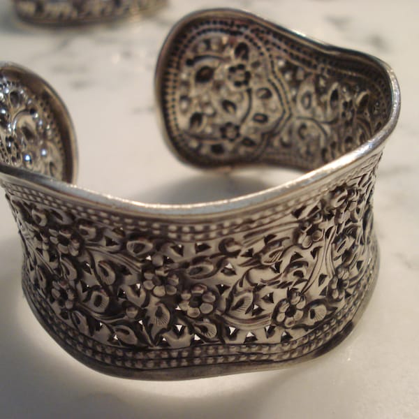 Repousse Bracelet - Etsy