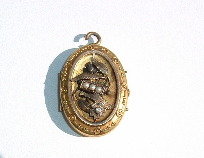 1800s Victorian Memento Picture Locket Gold Wash - Etsy