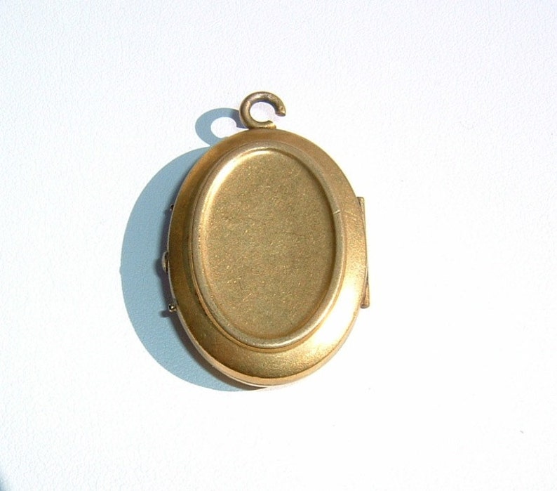 1800s Victorian Memento Picture Locket Gold Wash - Etsy