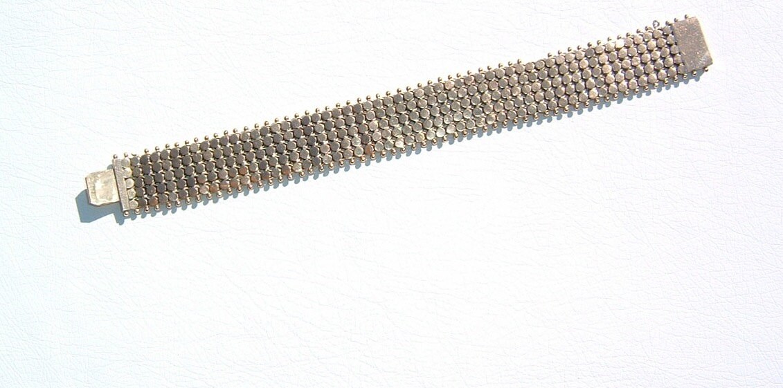 Stunning Gold Mesh Bracelet With Flower Motif - Etsy