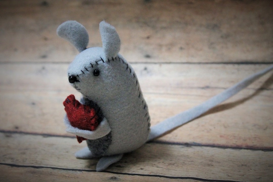 Mouse Doll-handmade Felt Mouse-valentine Mouse-mouse With Heart ...