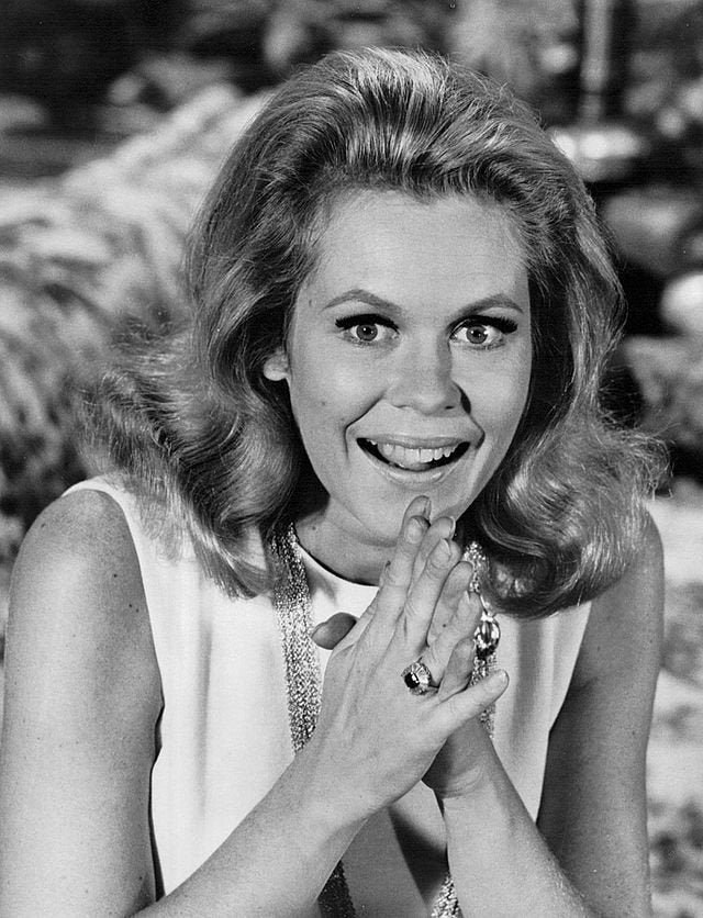 Elizabeth Montgomery As Witch Samantha On Bewitched 1969 8x10 Print Etsy