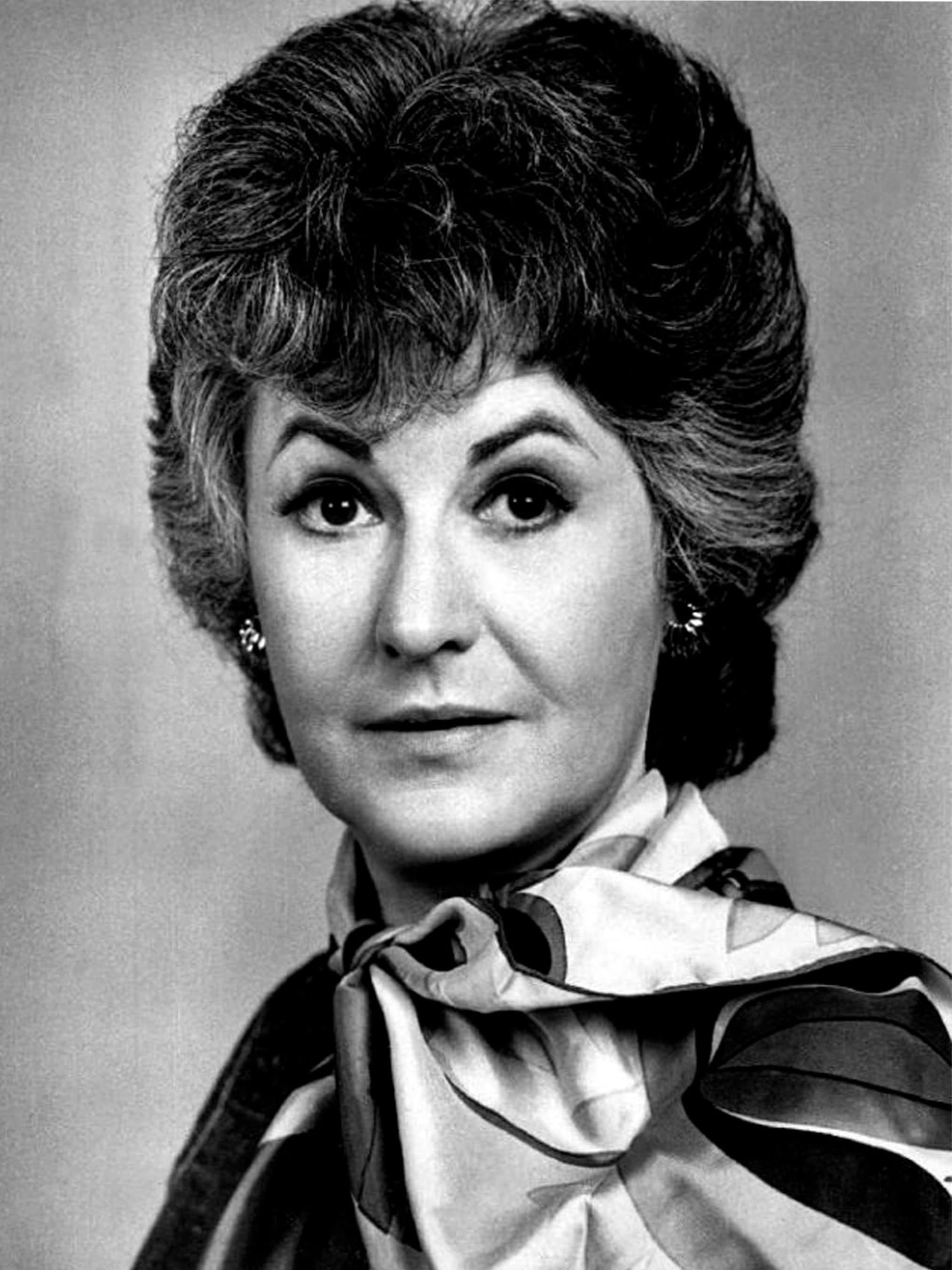 Beatrice Arthur as Maude 1973... 8X10 Print - Etsy