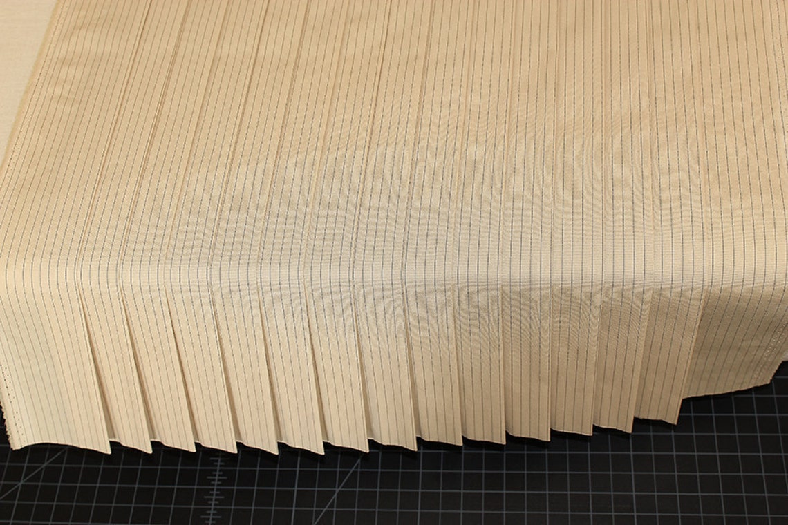 Size 1"(20"w X 20"l) Mr. Pleater Board. Make Perfect Pleated Skirts and ...