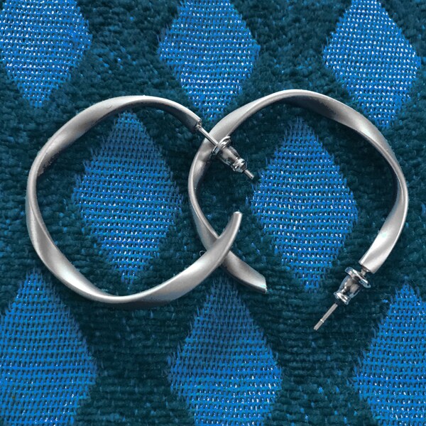 Mobius Earrings - Etsy