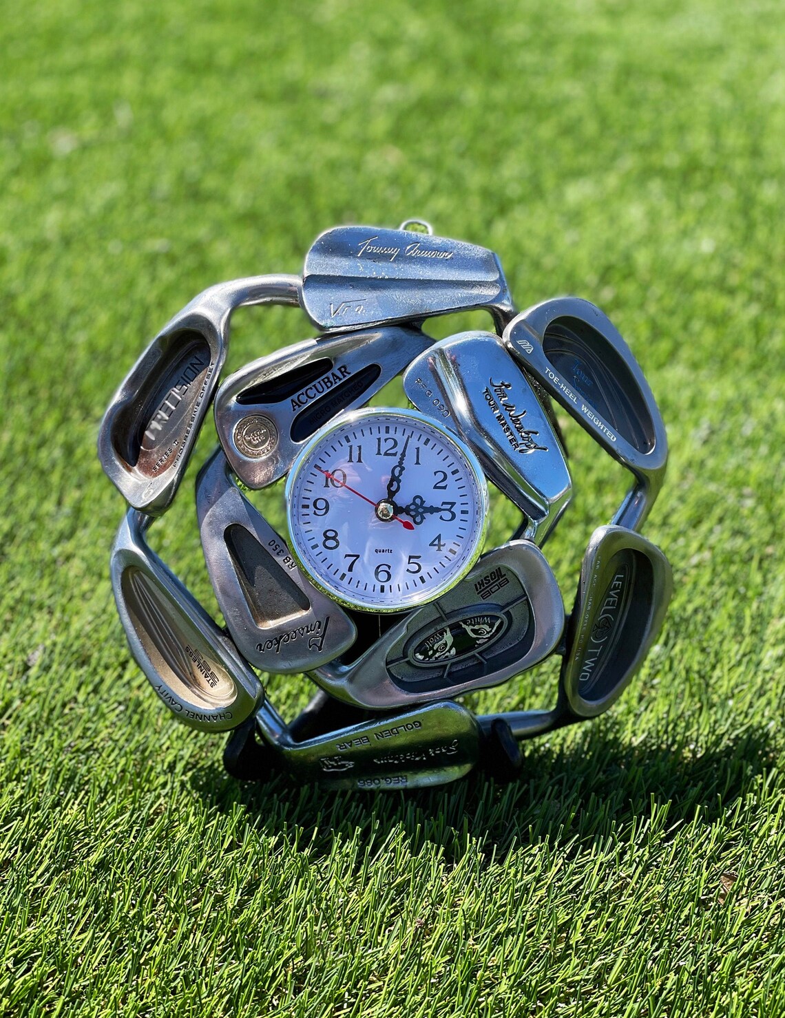 Repurposed Golf Club Clock complete with Personalized Divot | Etsy