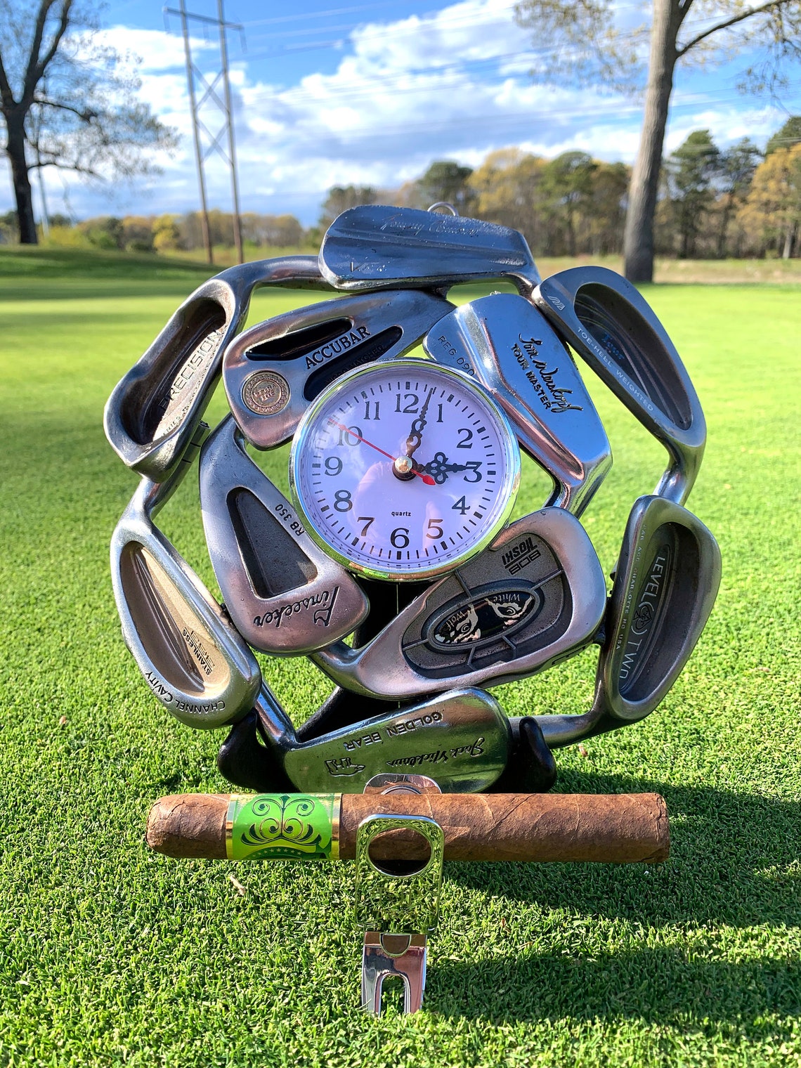 Repurposed Golf Club Clock complete with Personalized Divot | Etsy