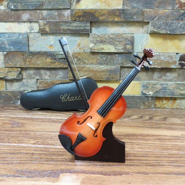 Violin Gifts - 60+ Gift Ideas for 2025