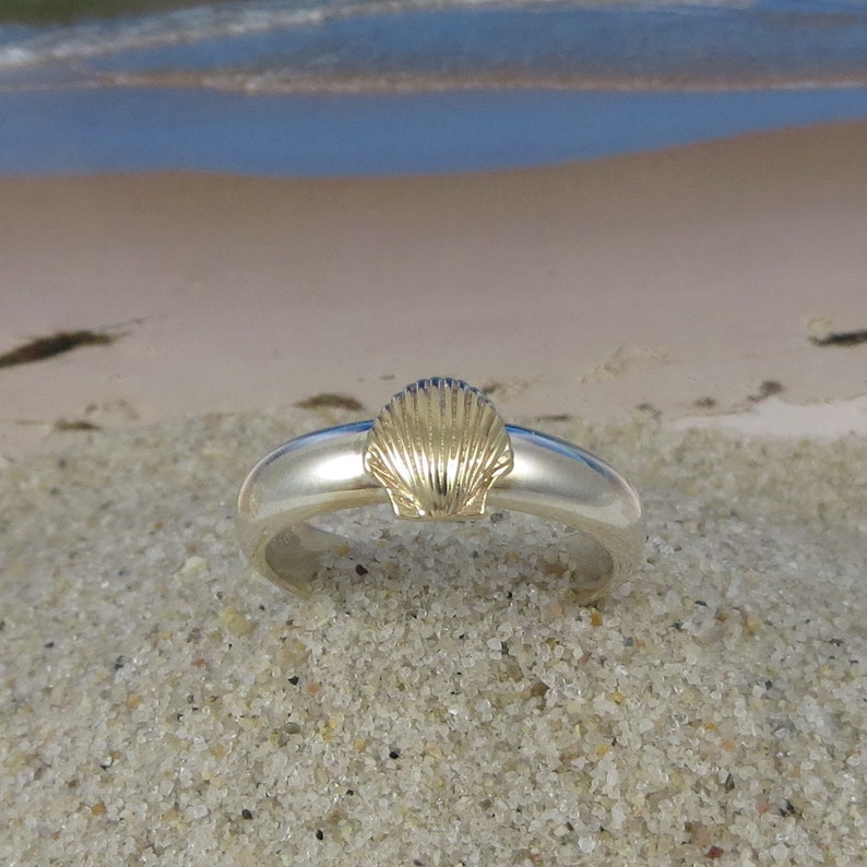14k Gold and Sterling Silver Stacking Sea Shell Ring - Etsy