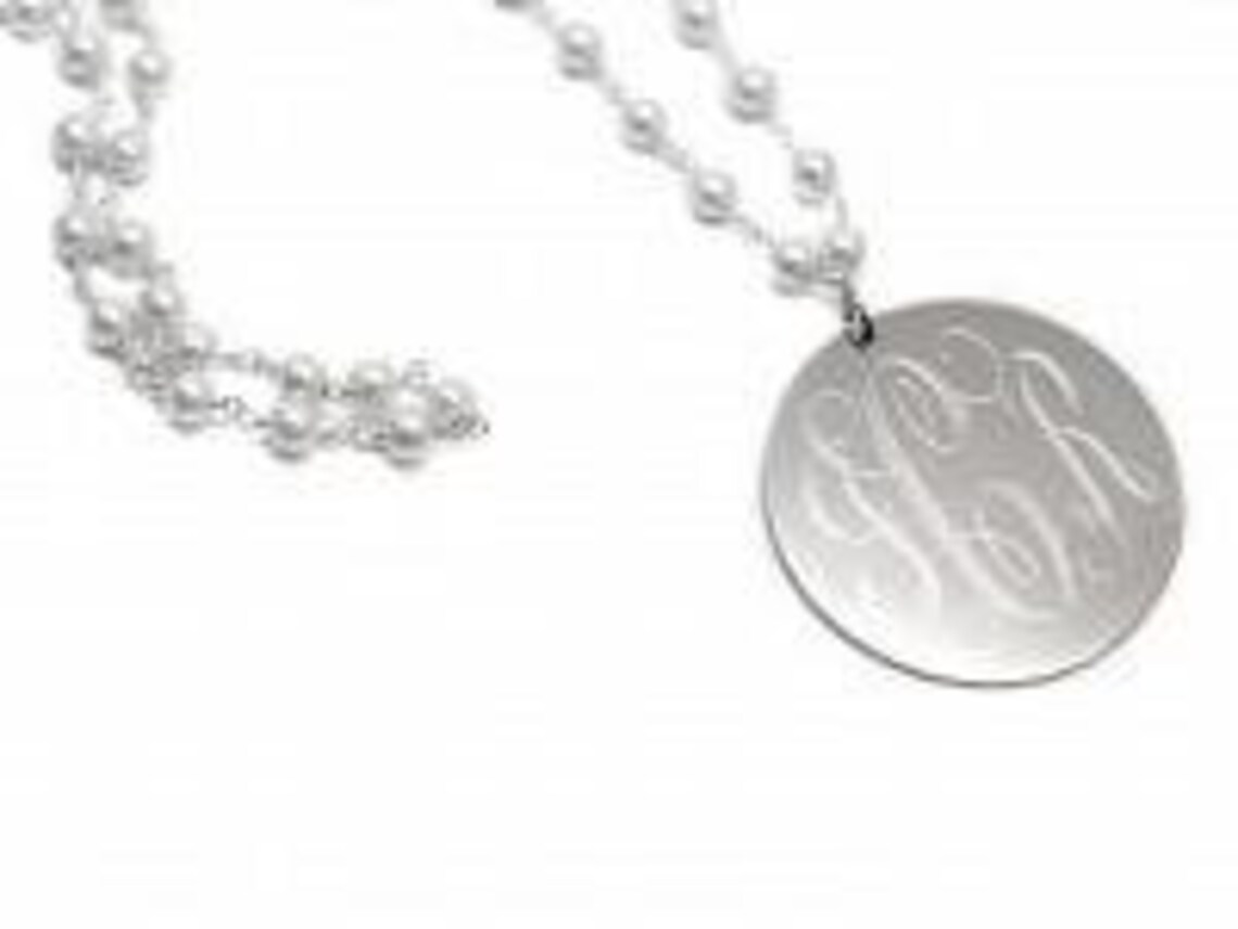 Monogrammed Necklace With Pearl Chain Personalized Monogram - Etsy