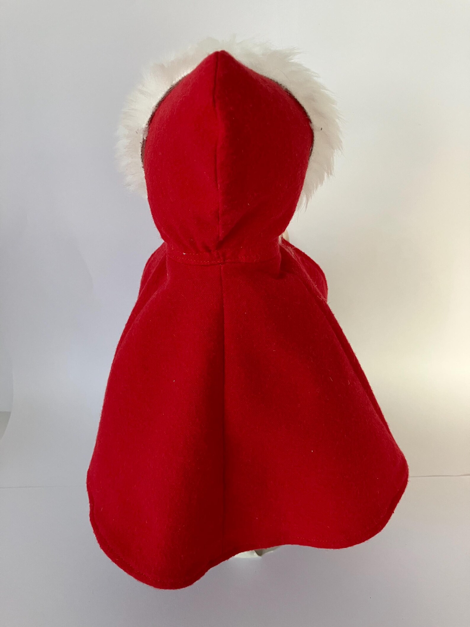 Prairie Lasses Hooded Cape, Mittens and Christmas Stocking PDF Pattern ...