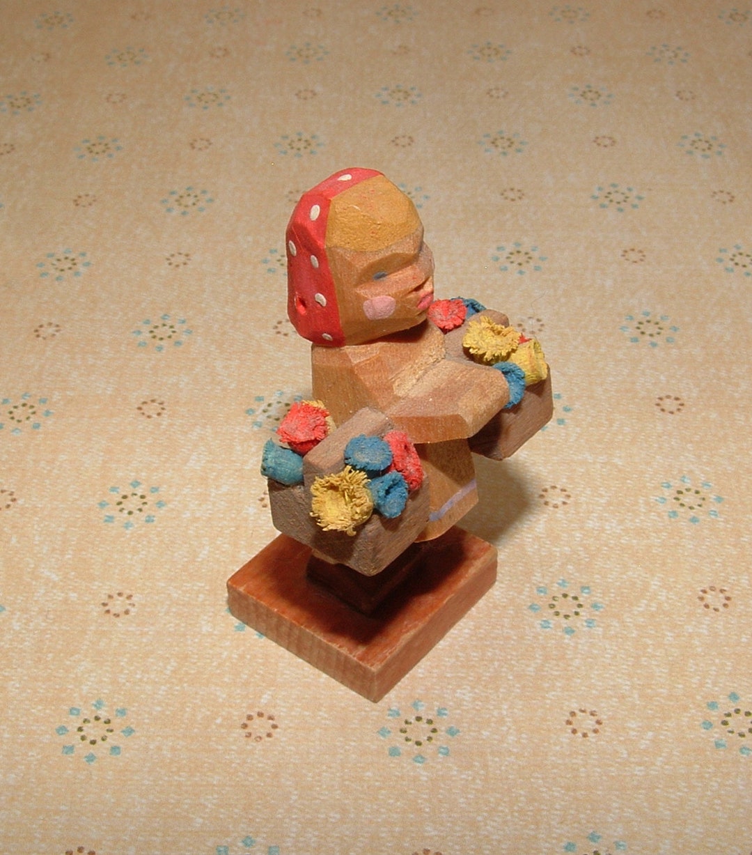 Vintage 1970's Erzgebirge, Emil Helbig, Wooden Hand Carved Miniature ...
