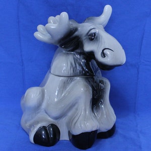 Sky Carvers "bearfoots" Moose Tabletop Cookie Jar by Phyllis Driscoll ...