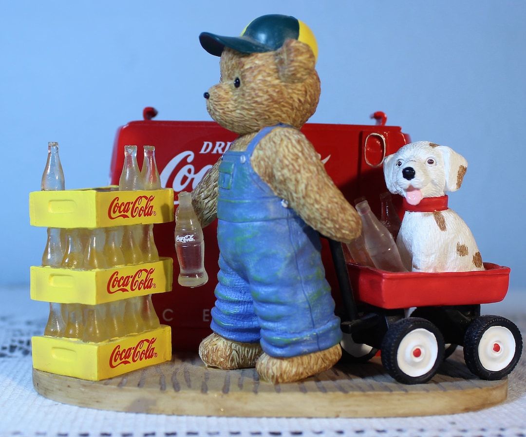 Fallsale...coca-cola Figurine From the Memories to Cherish Series ...
