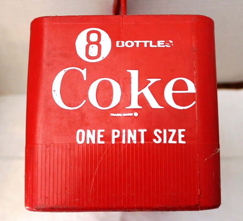 Sale30percent...vintage Coca-cola Hard Plastic 8 Pack Pint Bottle Carry ...