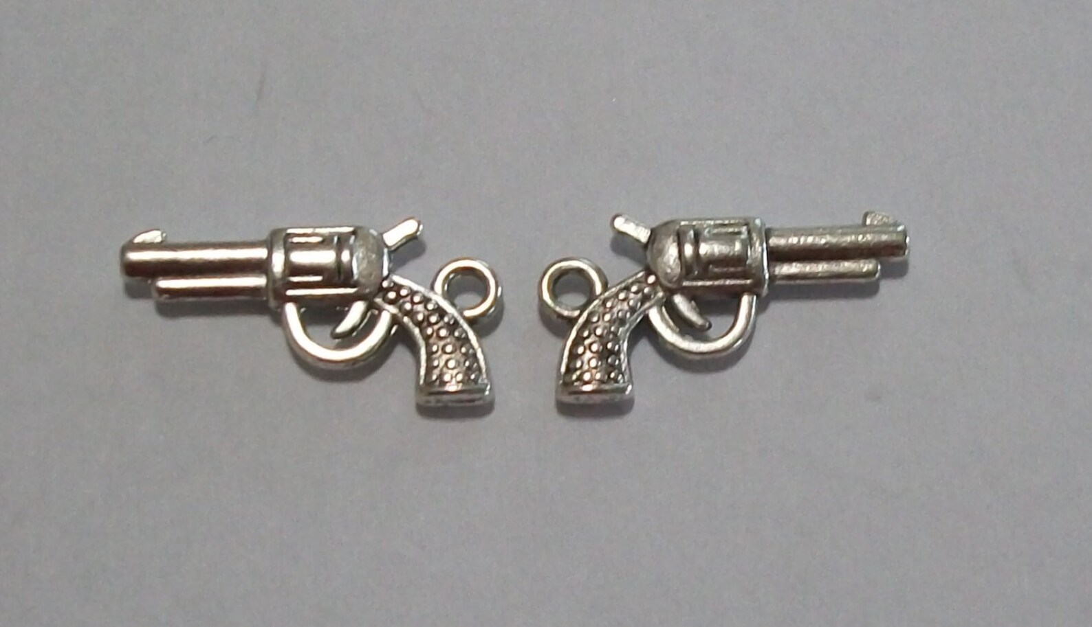 Ten Pieces Antique Silver Gun Revolver Pistol Charms | Etsy