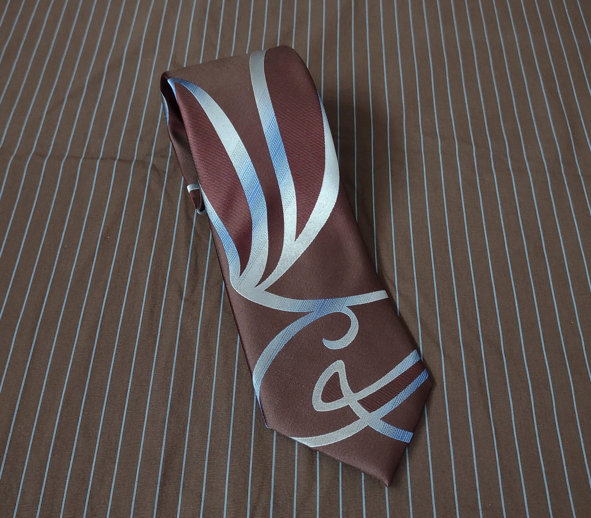 10th Doctor Blue Suit Tie