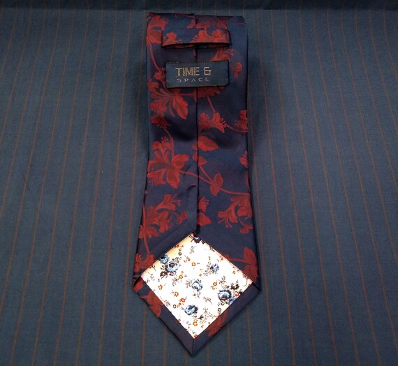 Tenth Doctor Red Tie