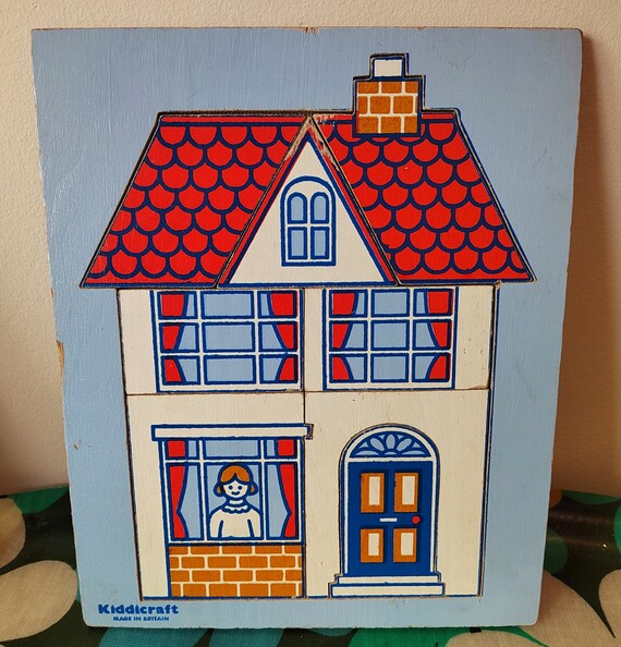 Puzzle house toy store
