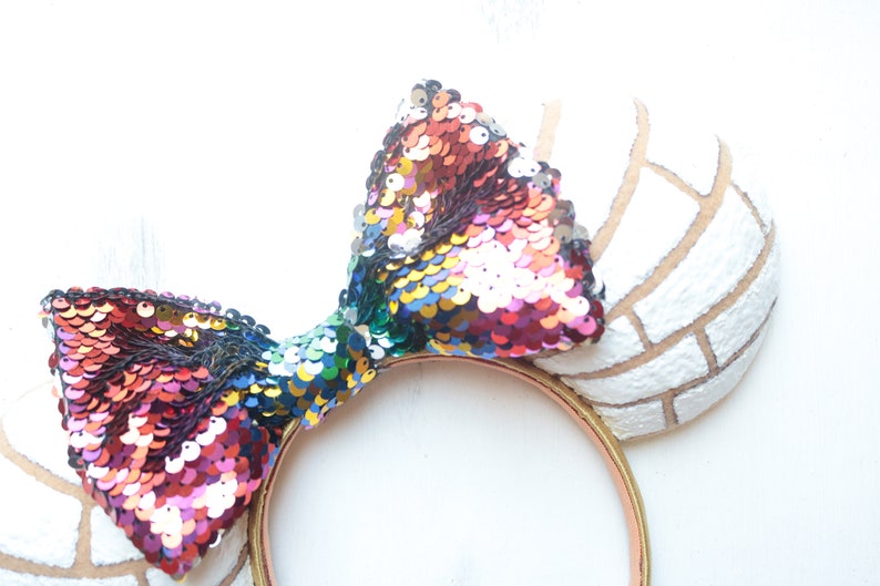 White Concha Minnie Ears, Food Minnie Ears, Pan Dulce Ears, Concha ...