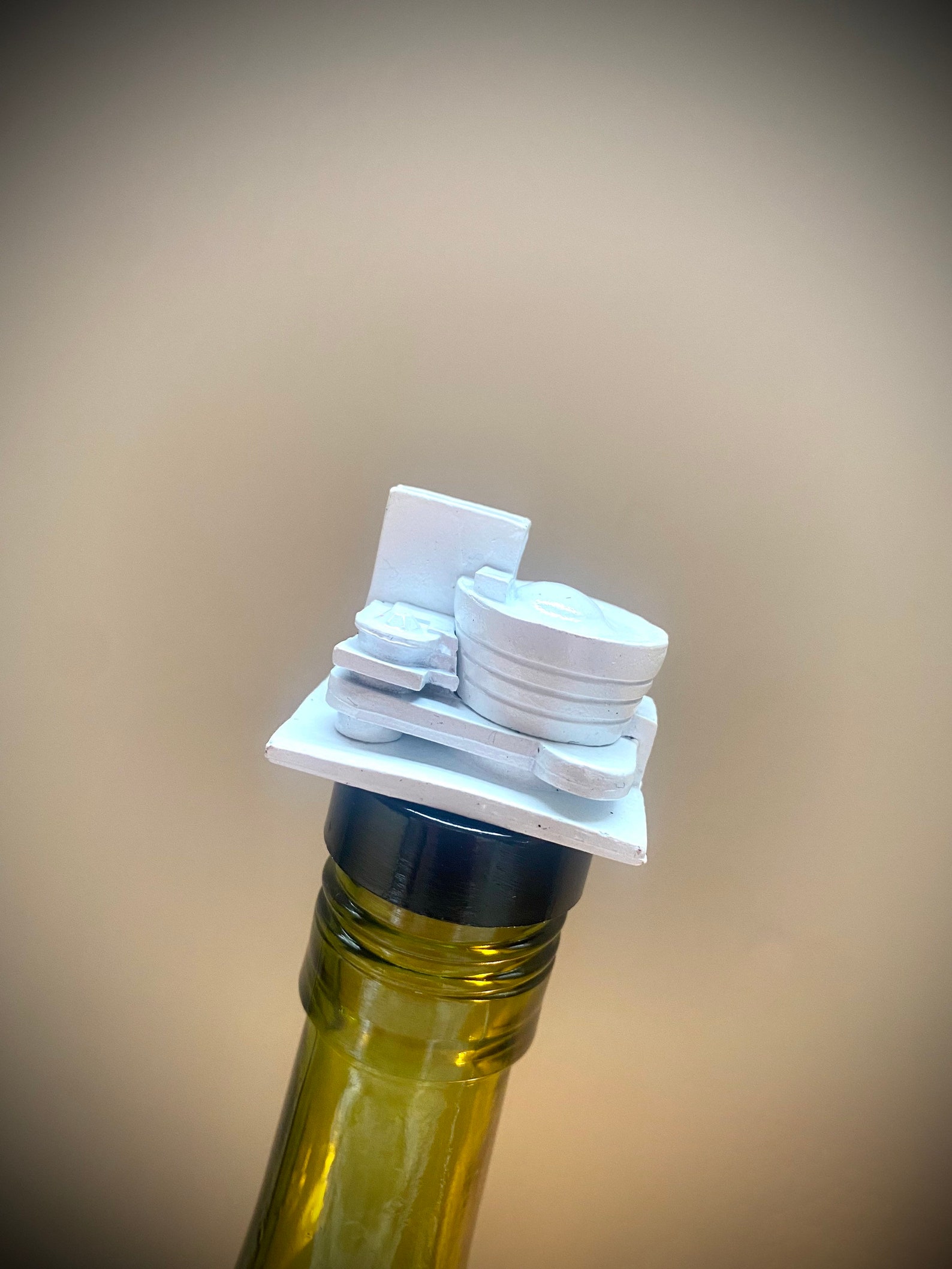 Museum Bottle Stopper, Guggenheim, Art Lover Gift, Art Collector, Wine ...