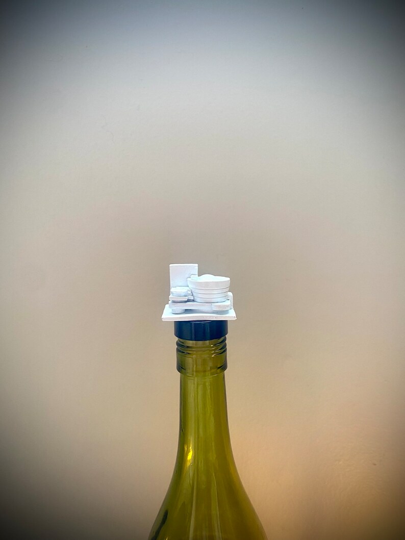 Museum Bottle Stopper, Guggenheim, Art Lover Gift, Art Collector, Wine ...