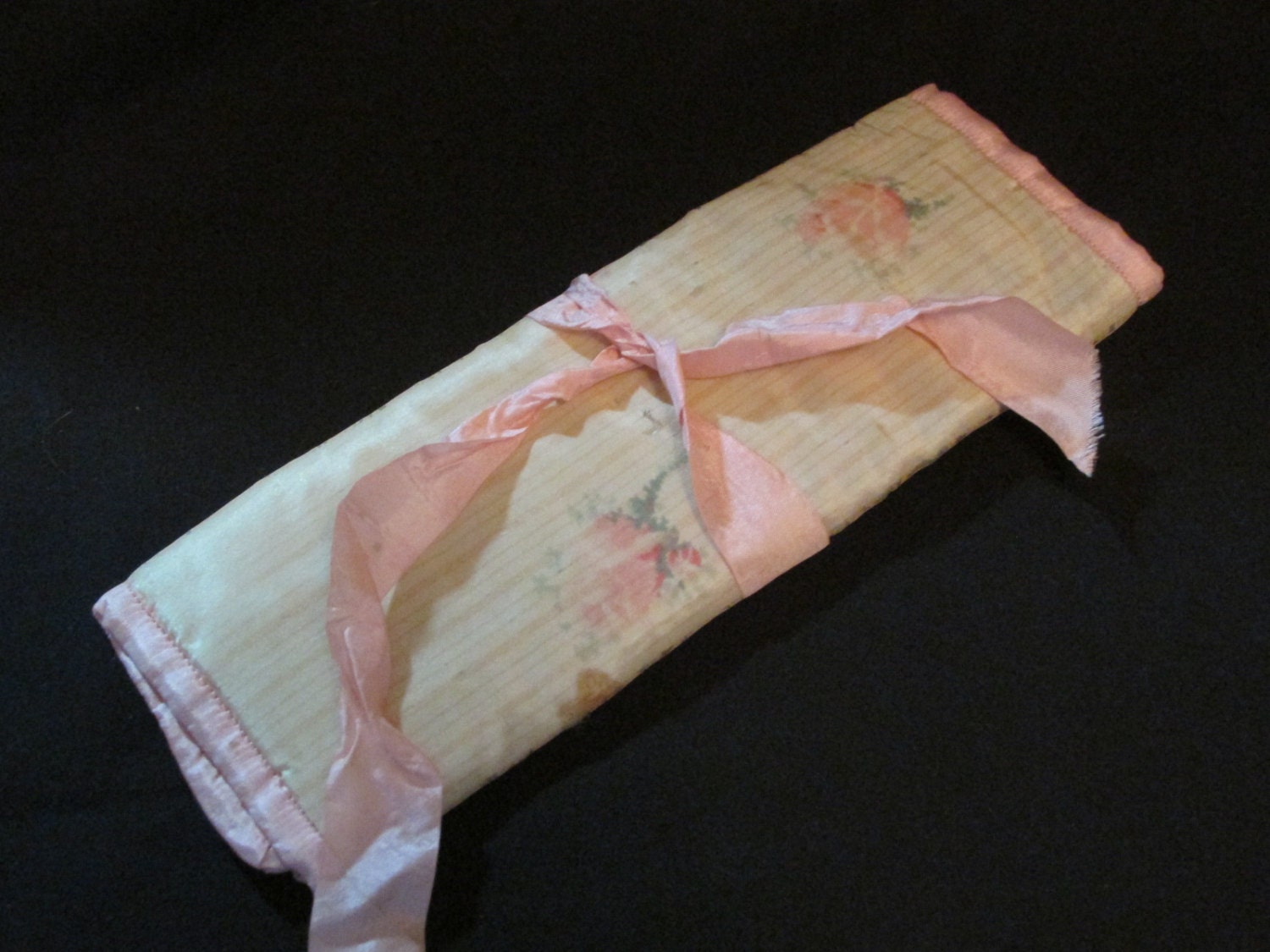 Antique Pin Case Sewing Case Pink Silk Needle Case With Vintage Multi ...