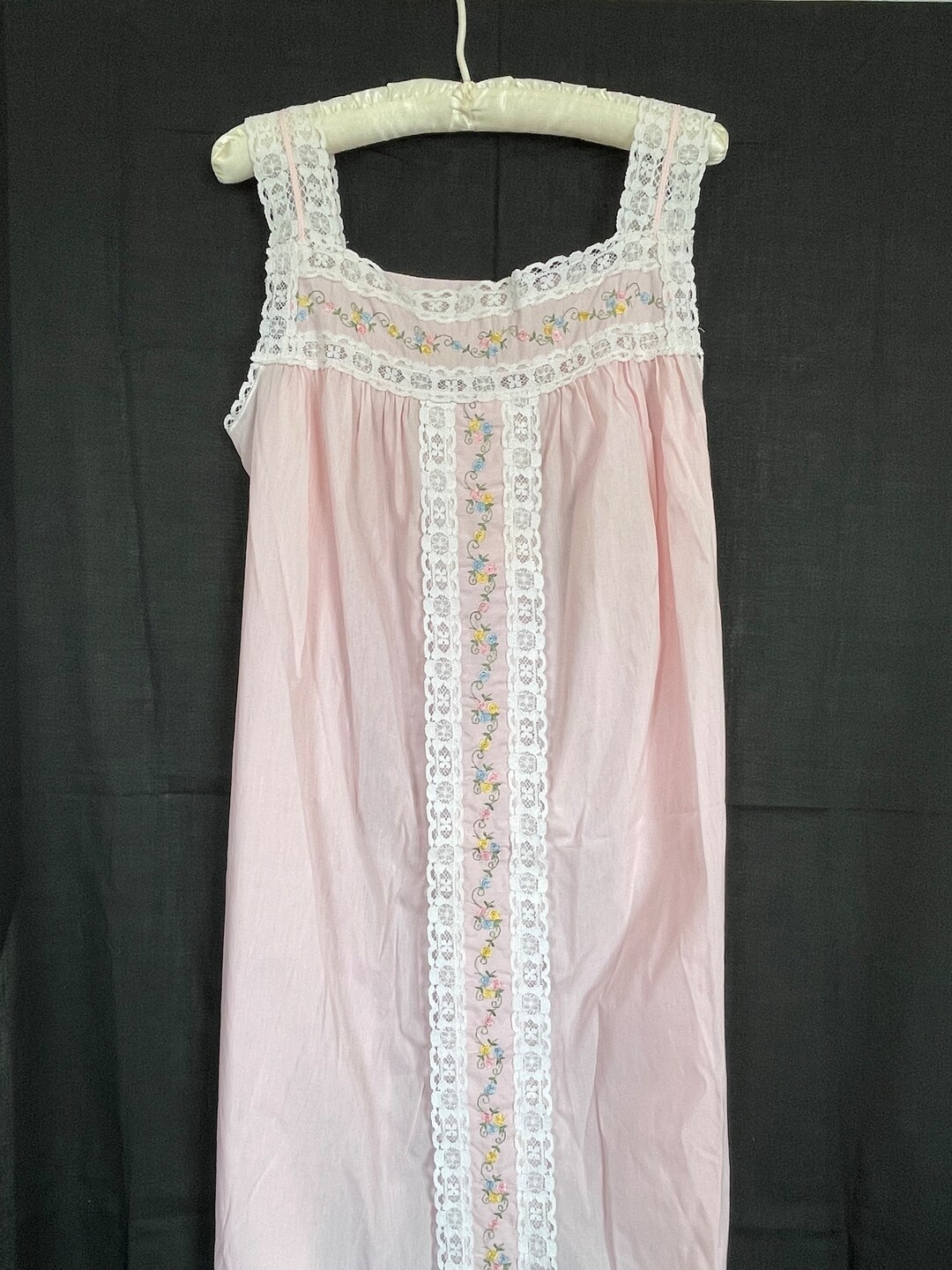 Vintage 1960s Pink Komar Nightgown Girly Lacy Nighty Loose Fitting ...