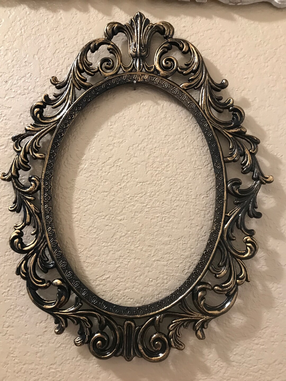 SALE Vintage Ornate Oval Picture Frame Barque Victorian Frame Black and ...