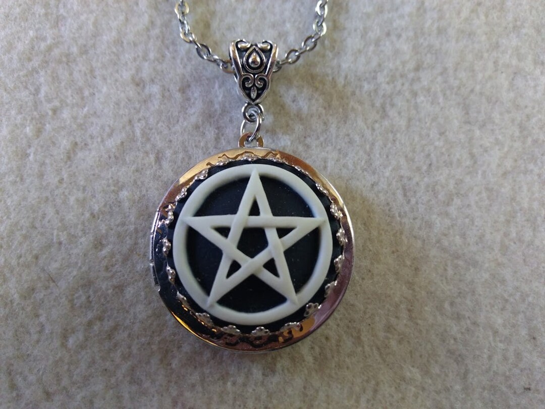 Pentacle Pentagram Cameo Locket Necklace Pegan Wicca Jewelry Great Gift ...