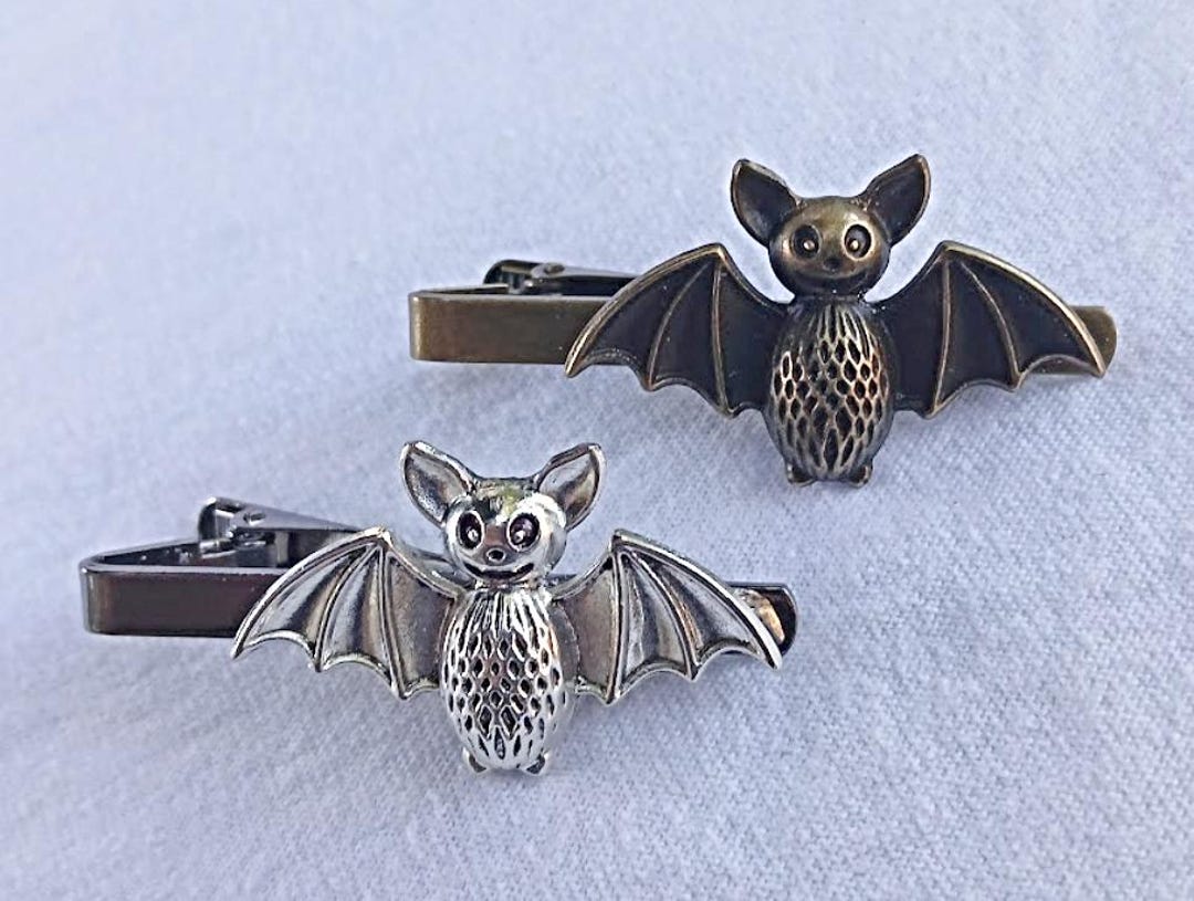 Cute Bat Tie Clip Bar Clasp Great Gift Halloween Christmas Birthday ...