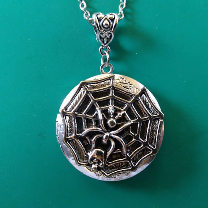 Spider Locket - Etsy