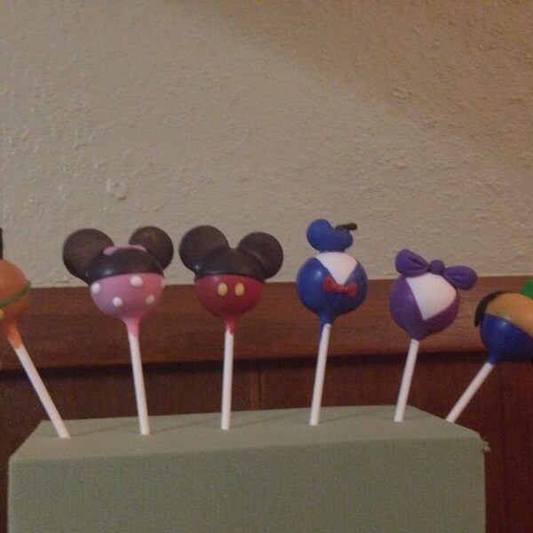 Character Cake Pops - Etsy