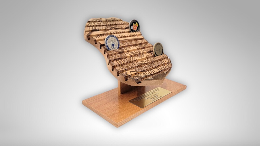 HSI Challenge Coin Display: DHS Alder Wood Coin Holder - Etsy