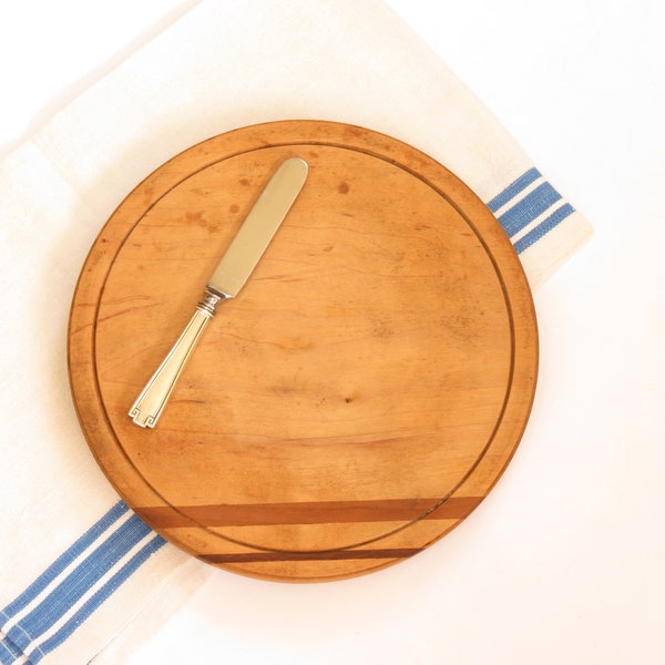 Round Bread Board - Etsy