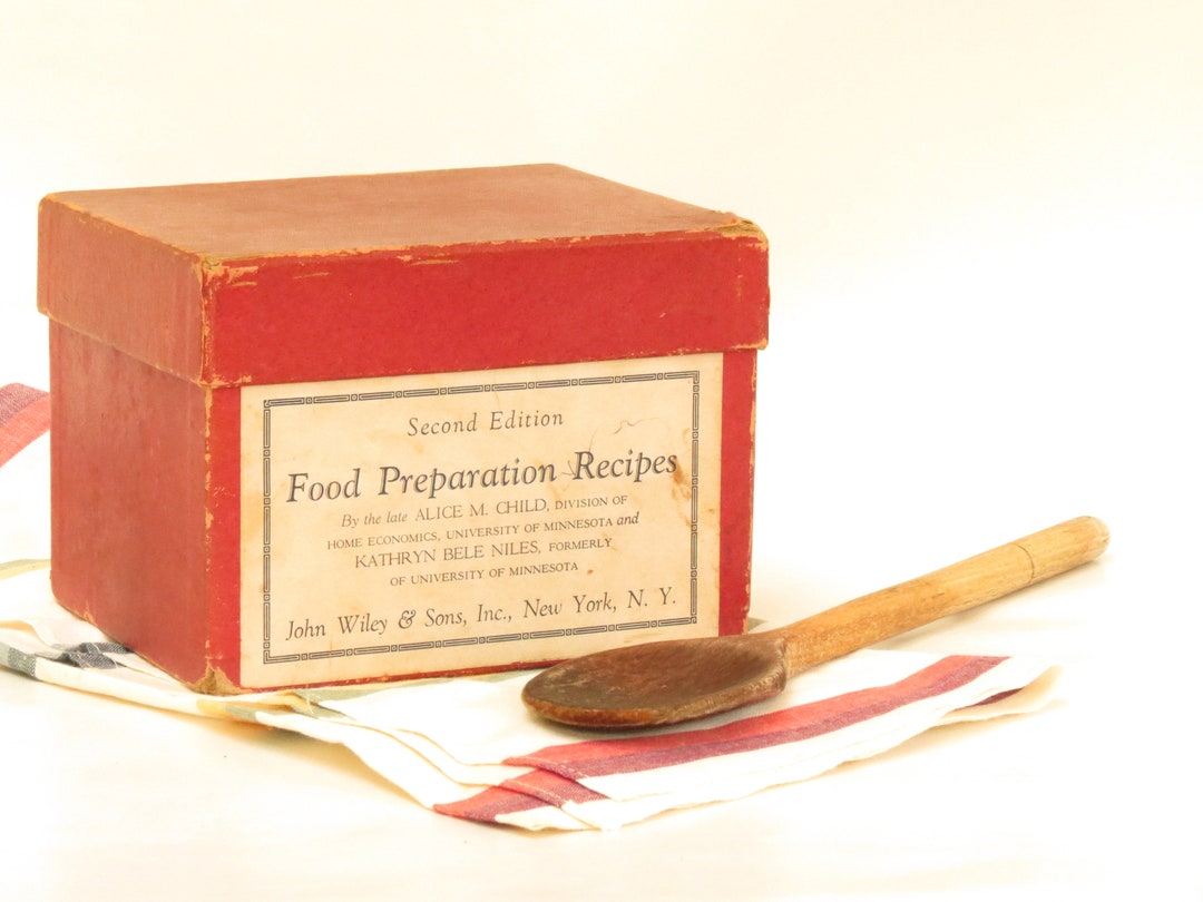 Vintage Box of Food Preparation Recipes - Vintage Home Economics Recipe ...
