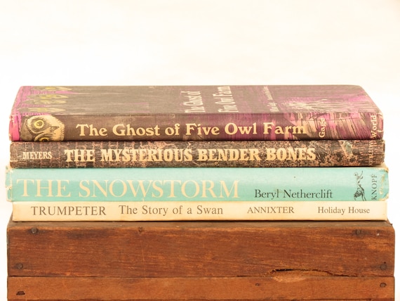 Stack of Vintage Weekly Reader Book Club Books 60s 70s - Etsy