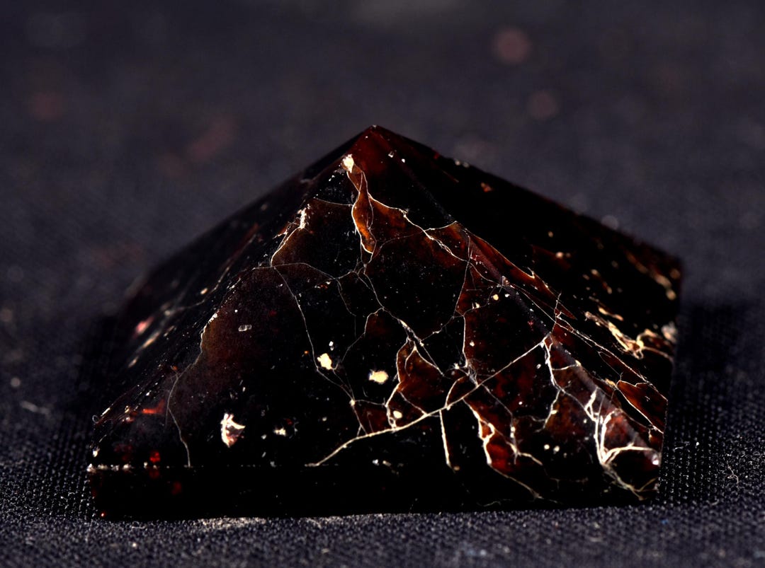 Garnet Polished Pyramid Natural Gem From India # 7942 - Etsy