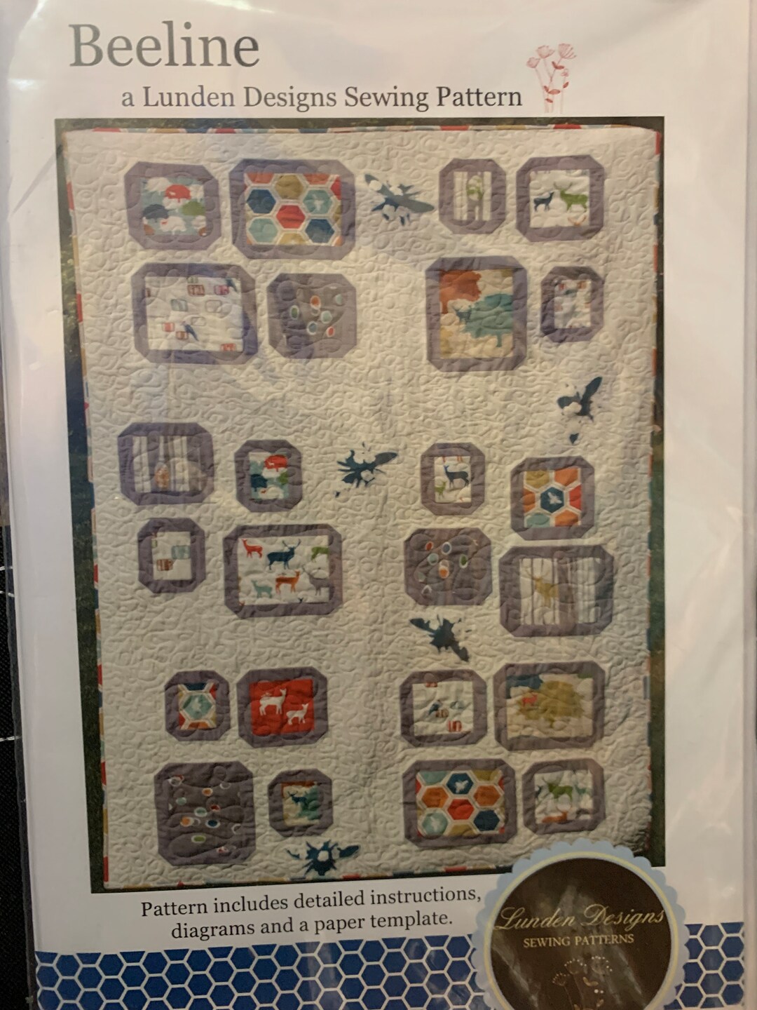 Quilt Pattern Beeline by Linden Designs for a 39.5" X 55.5" Using ...