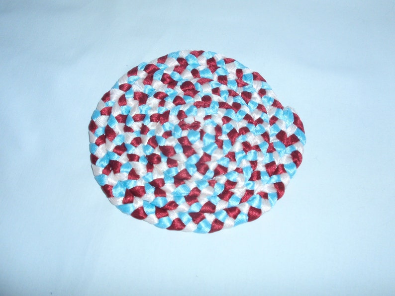 Handmade Miniature Braided Rug for Dollhouse. WHITE burgundy-blue ...