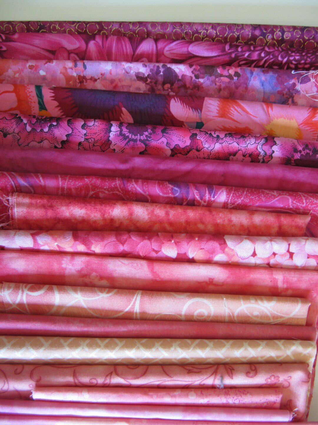 Pink Cotton Fabric Quilt Kit: 23 Prints, 7+ Yards - Etsy