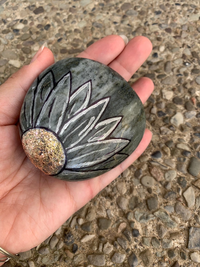 Garden Stone Flower Art Inspirational Stones Garden Decor - Etsy