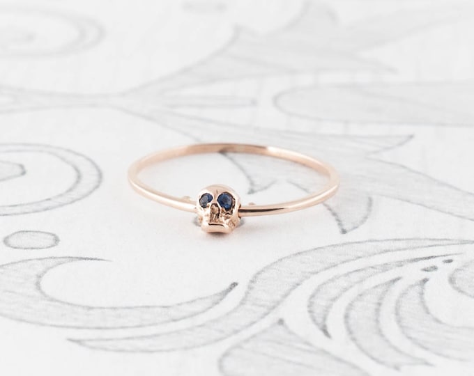 14K Rose Gold Moving Skull Ring With Sapphire Eyes - Etsy