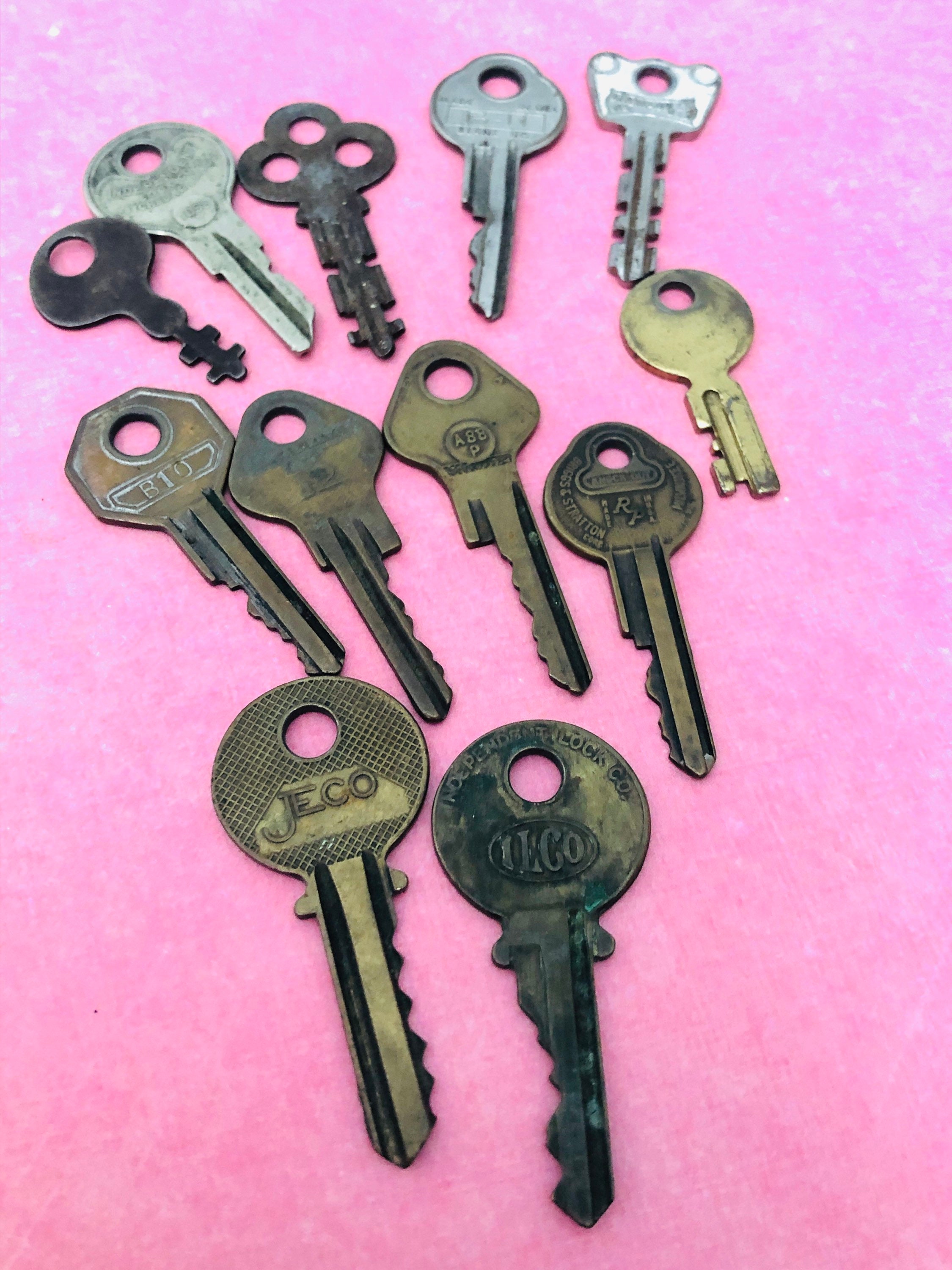 Vintage keys brass silver metal set of 12 old patina | Etsy