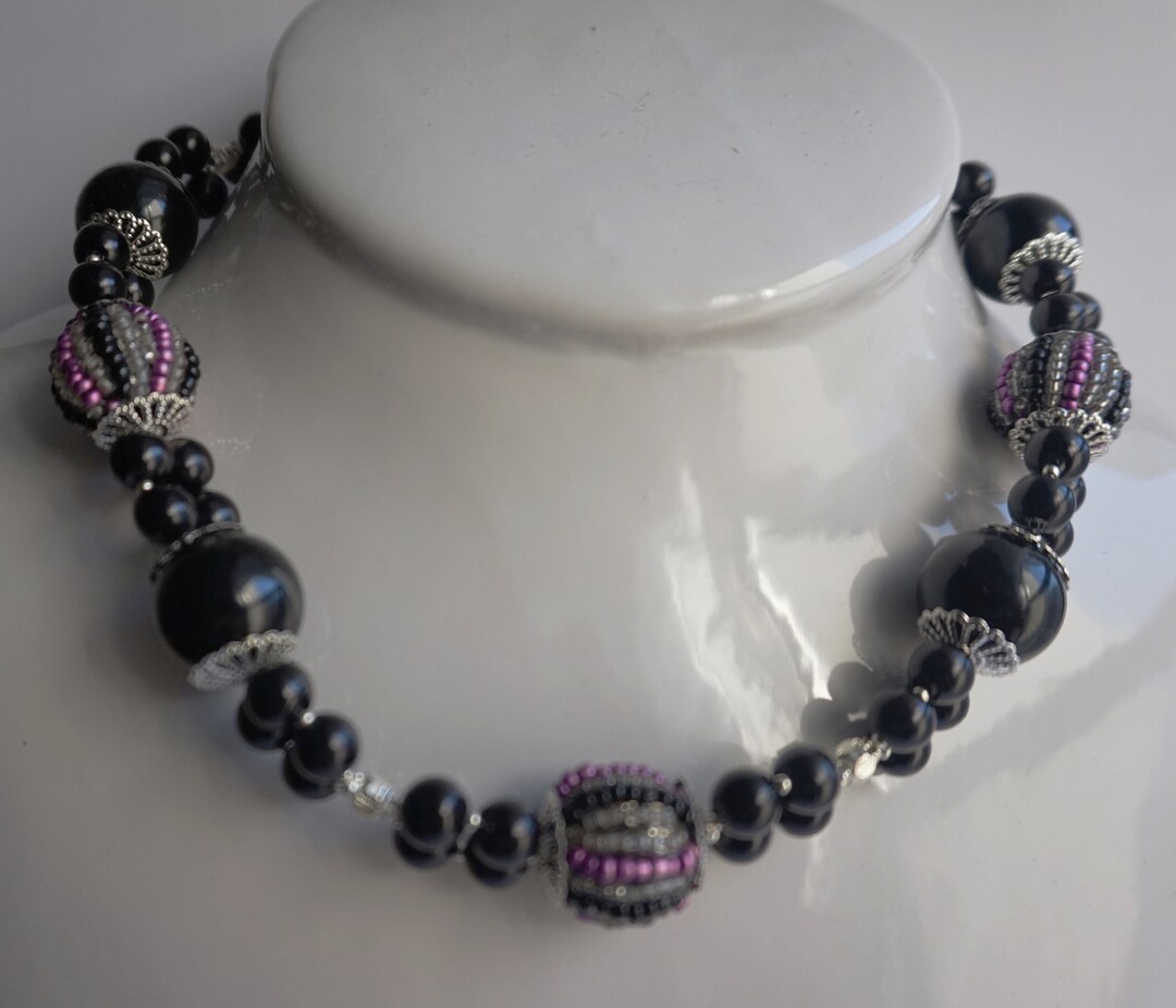 Conjunto de collares negros europeos - Etsy España