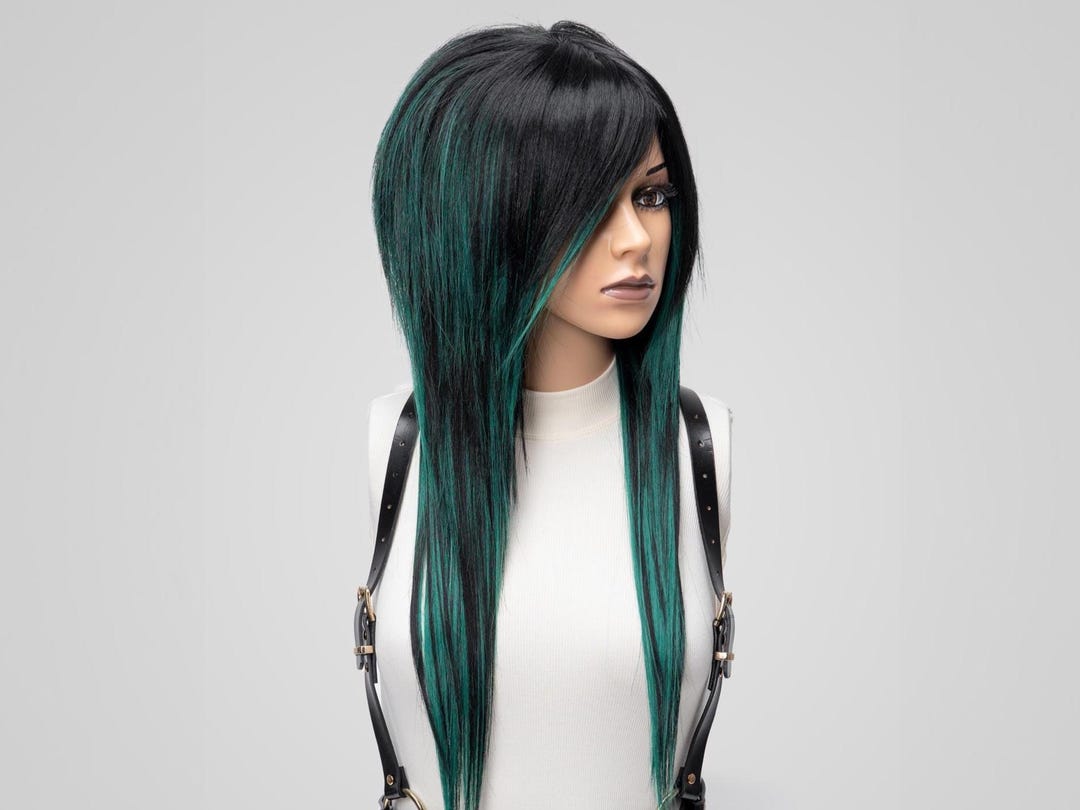 Emo Scene Hair Wig in Black & Green, Side Part Bang Wig, Shaggy Layered ...